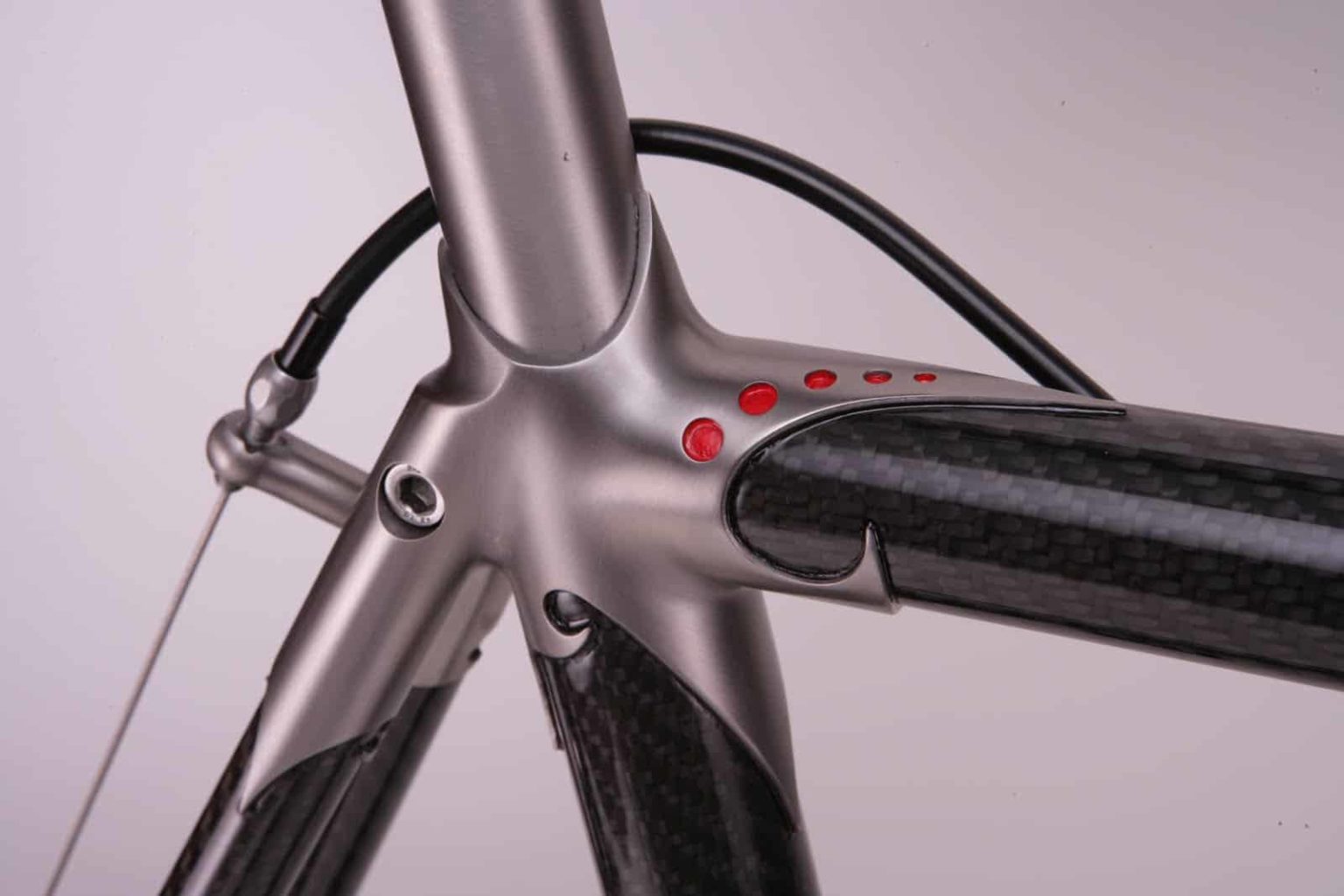 Mengupas rangka dan material karbon pada sepeda | Sepeda.Me