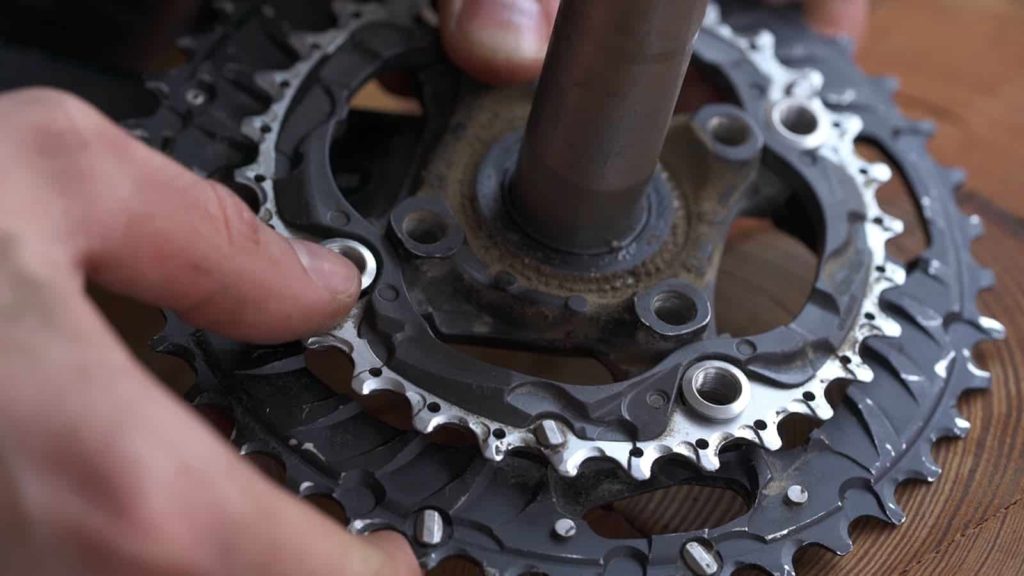 Nilai BCD (Bolt Circle Diameter) pada crank & chainring | Sepeda.Me